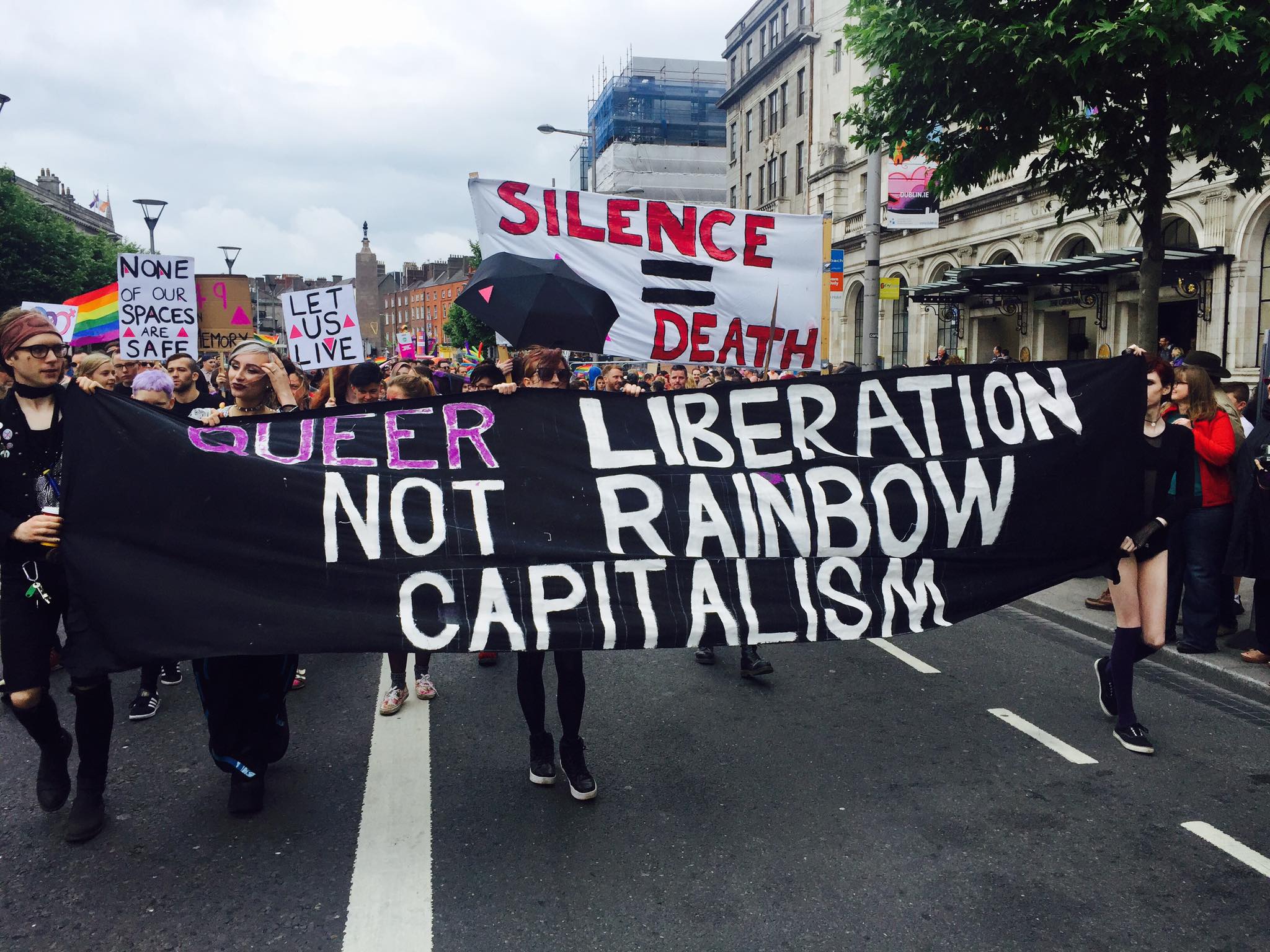 What is rainbow capitalism, and what’s so bad about it? – Behind The Mind